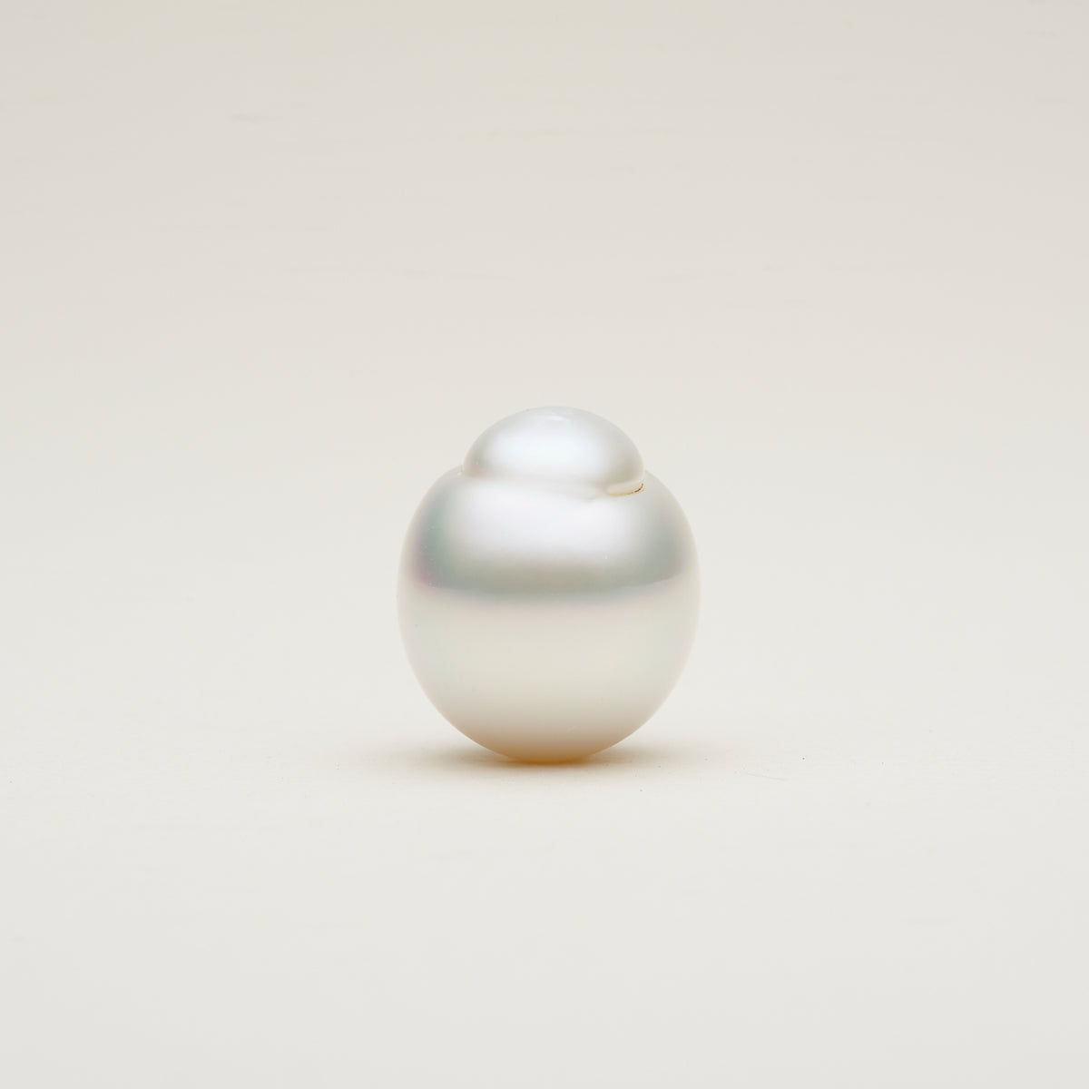 Single Topped Drop 14 mm pearl, Flawless Complexion, AAA/AA Lustre, Wh ...