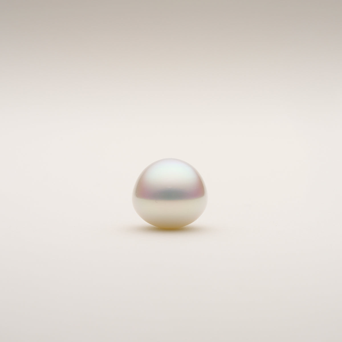 Single Triangle 12 mm pearl, Flawless Complexion, Gem Lustre, White wi ...