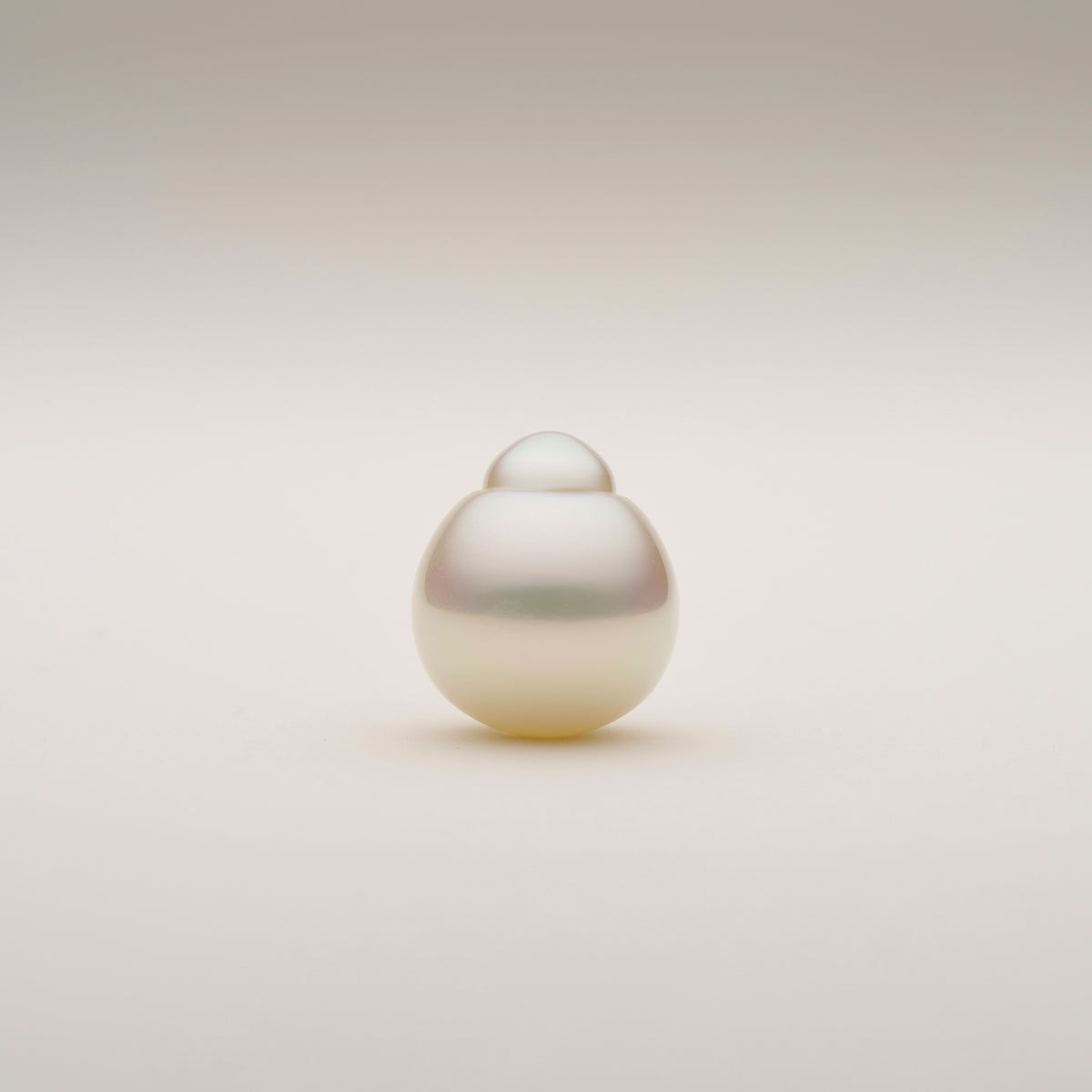 Single Topped Drop 14 mm pearl, Flawless Complexion, Gem Lustre, White ...