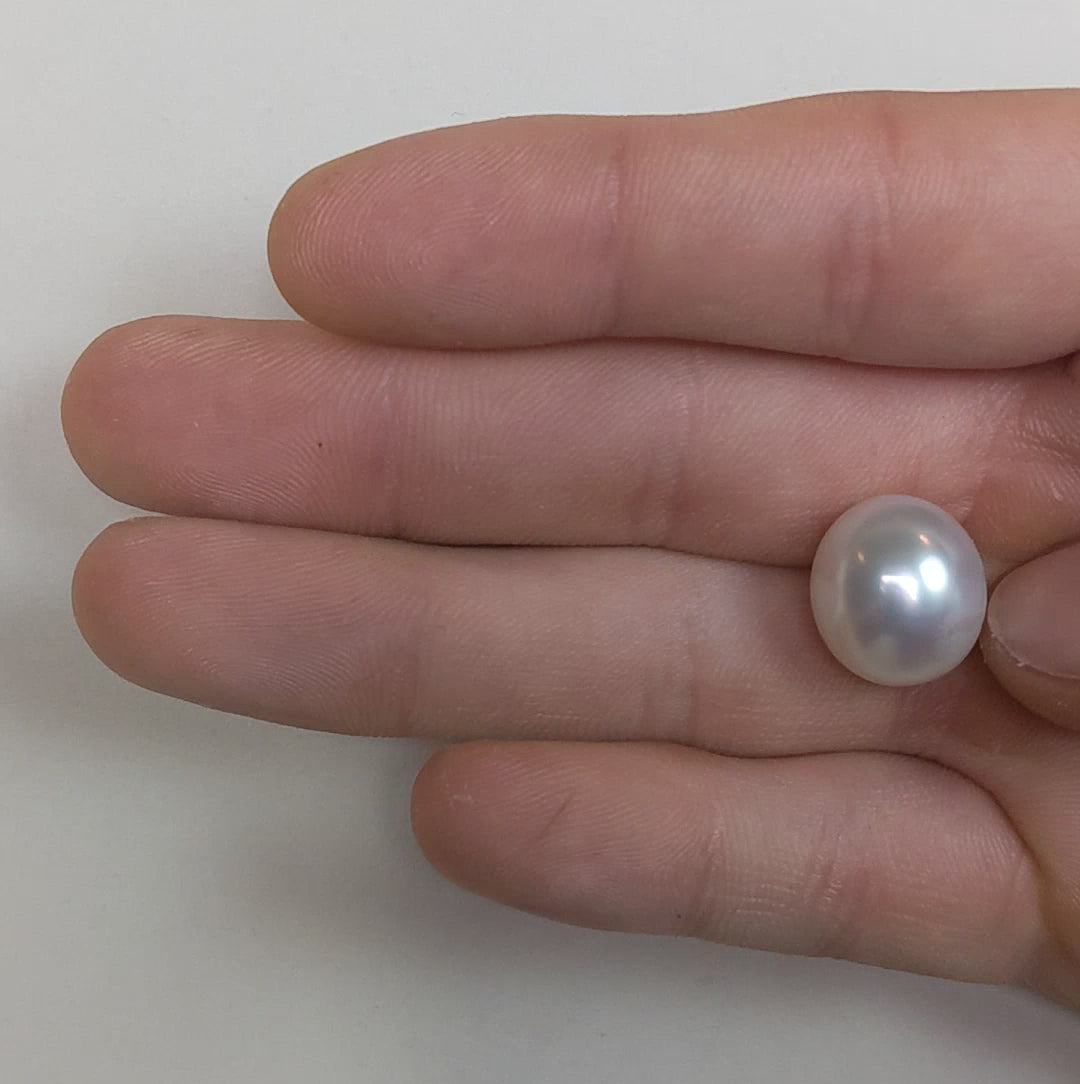 Single Oval 13 mm pearl, Flawless After Setting Complexion, AAA/AA Lus ...