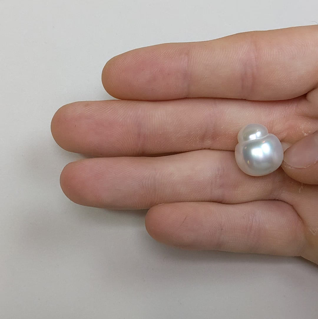 Single Topped Drop 15 mm pearl, Flawless Complexion, AAA/AA Lustre, Wh ...