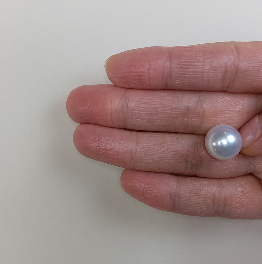 Single Semi-Round 12 mm pearl, Flawless Complexion, Gem Lustre, Silver ...