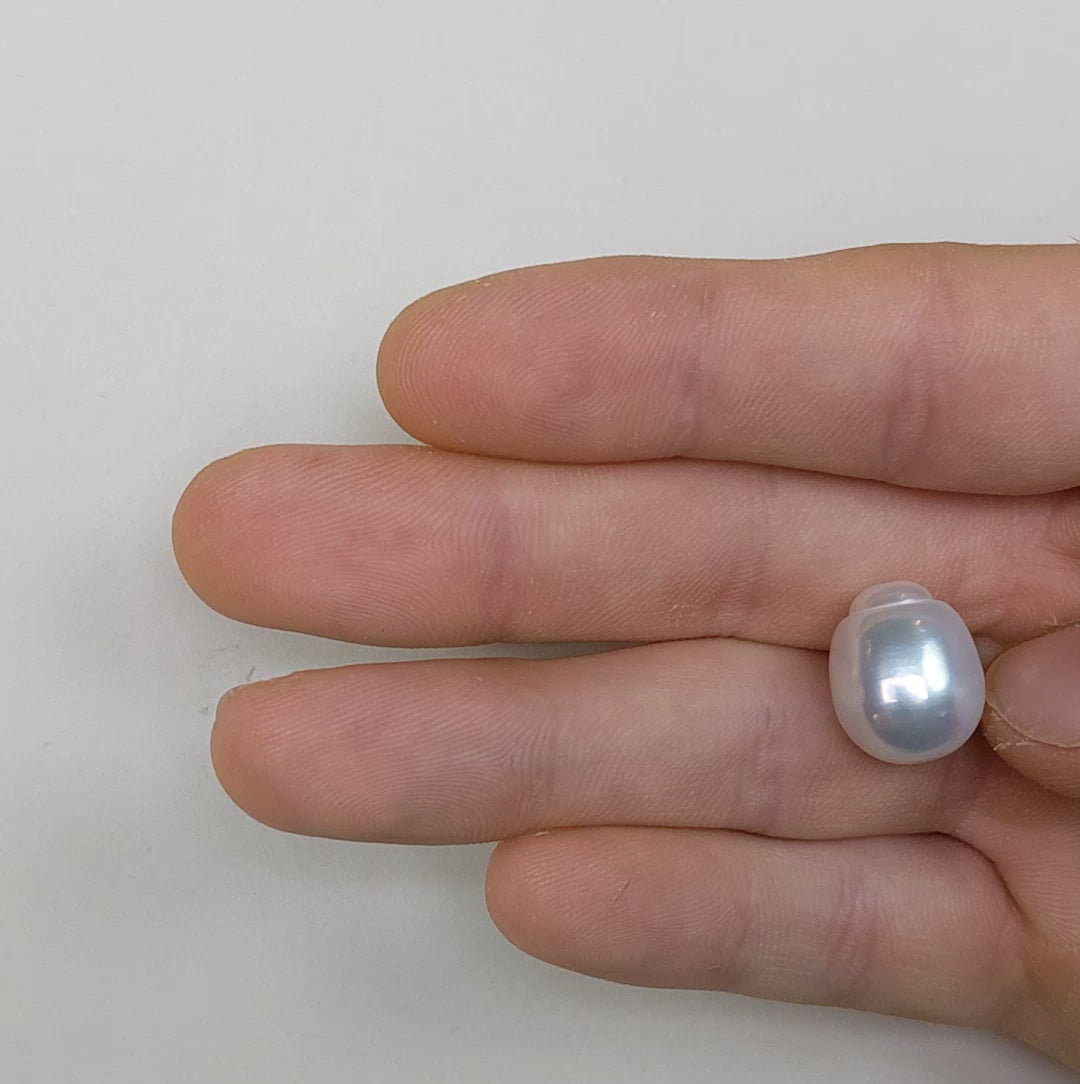 Single Topped Drop 13 mm pearl, Flawless Complexion, Gem Lustre, White ...