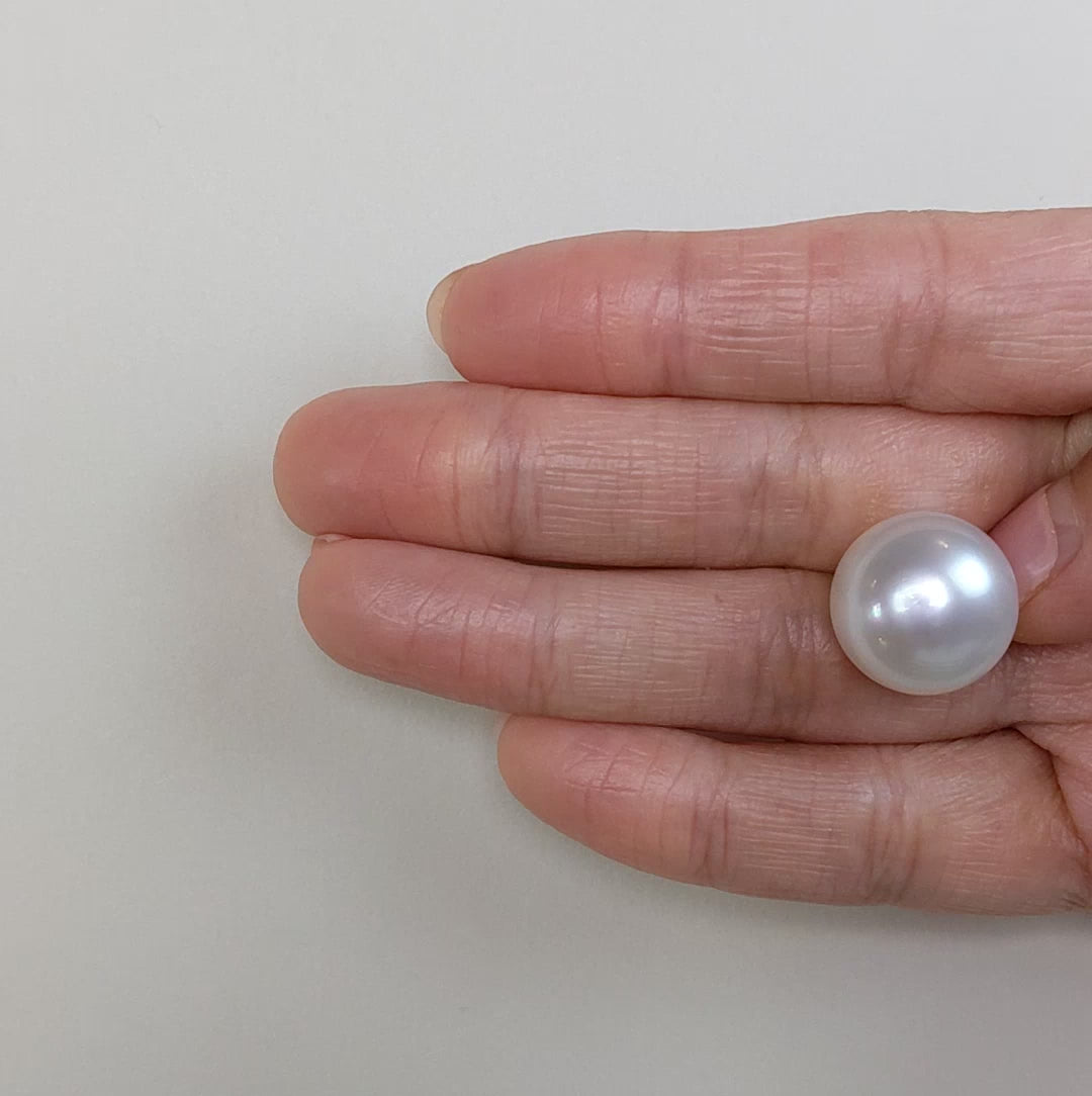 Single Button 16 mm pearl, Flawless Complexion, AA Lustre, White ...