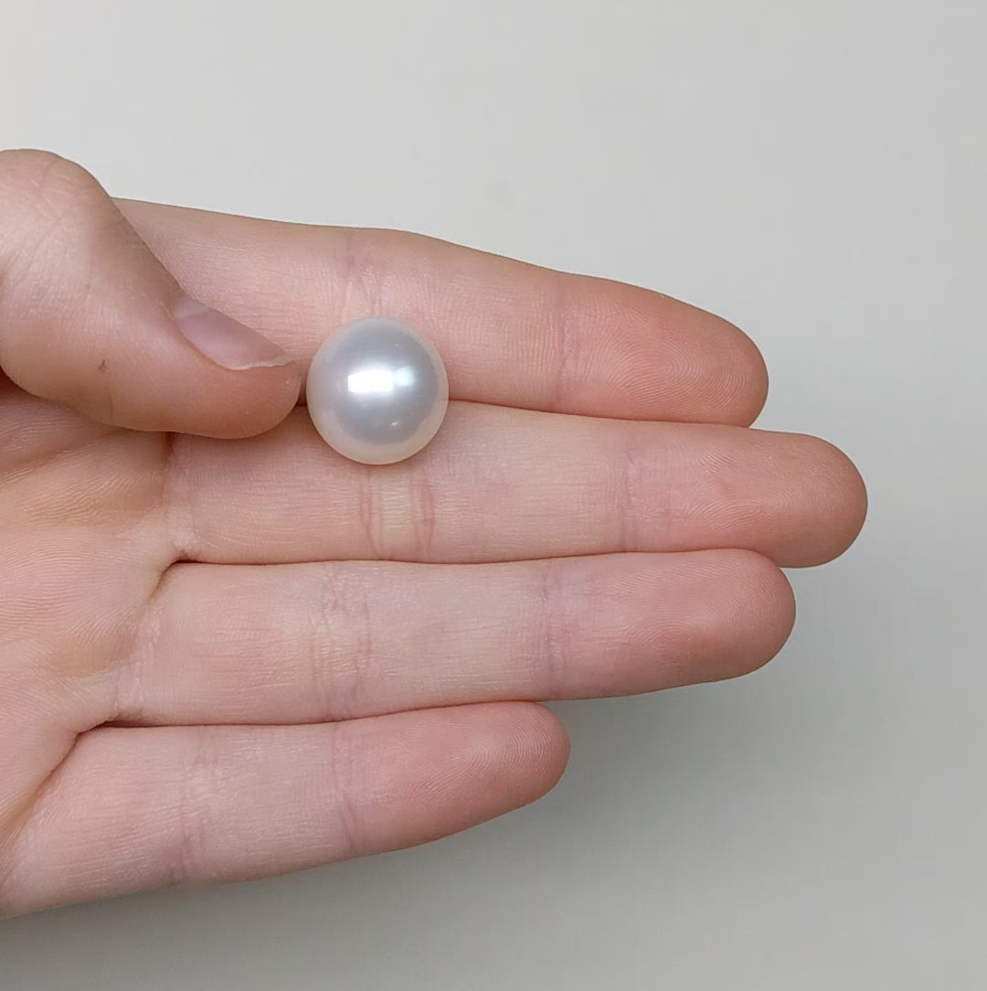 Single Oval 13 mm pearl, Flawless After Setting Complexion, AA Lustre ...