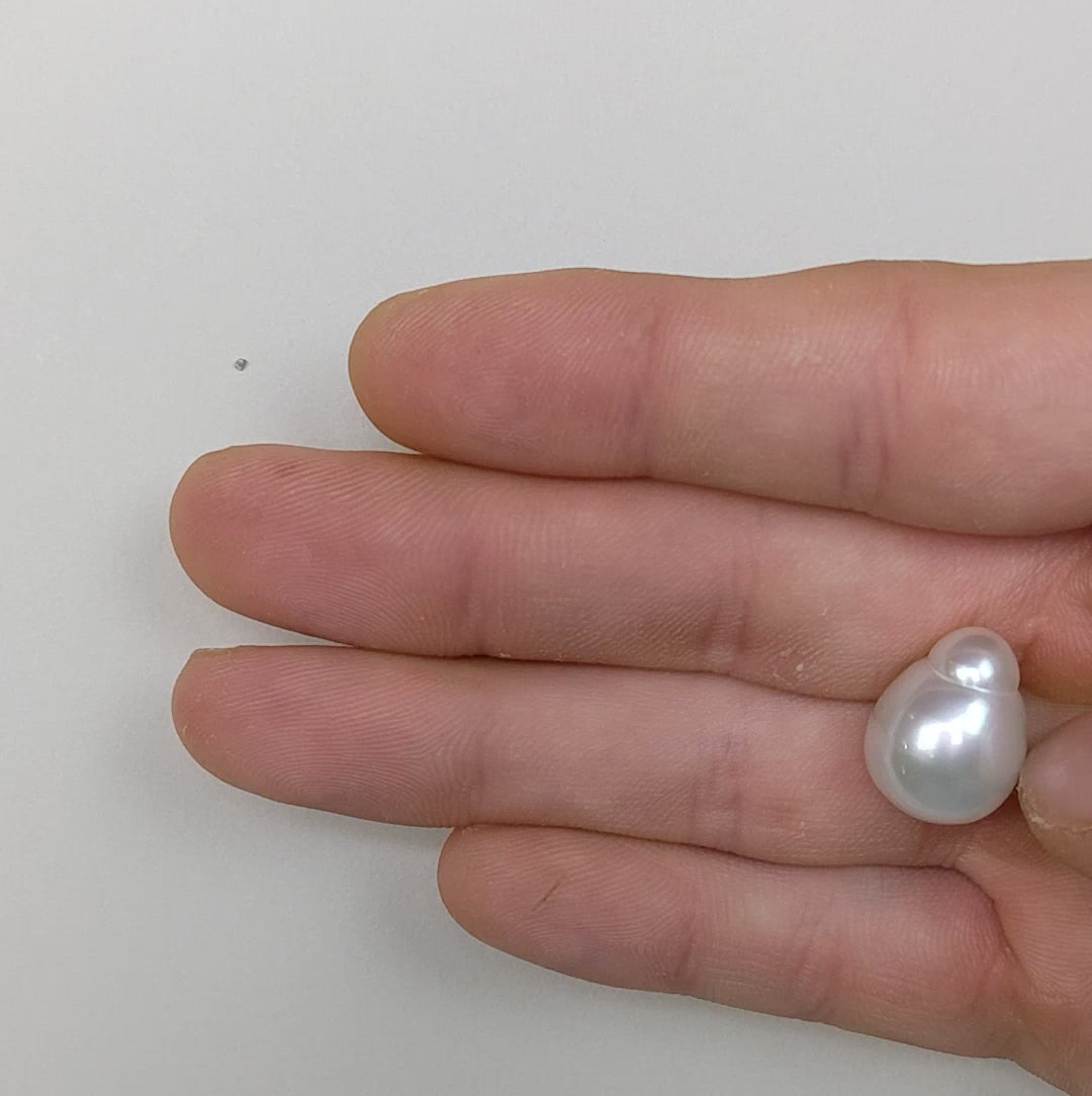 Single Topped Drop 13 mm pearl, Flawless Complexion, AA Lustre, White ...